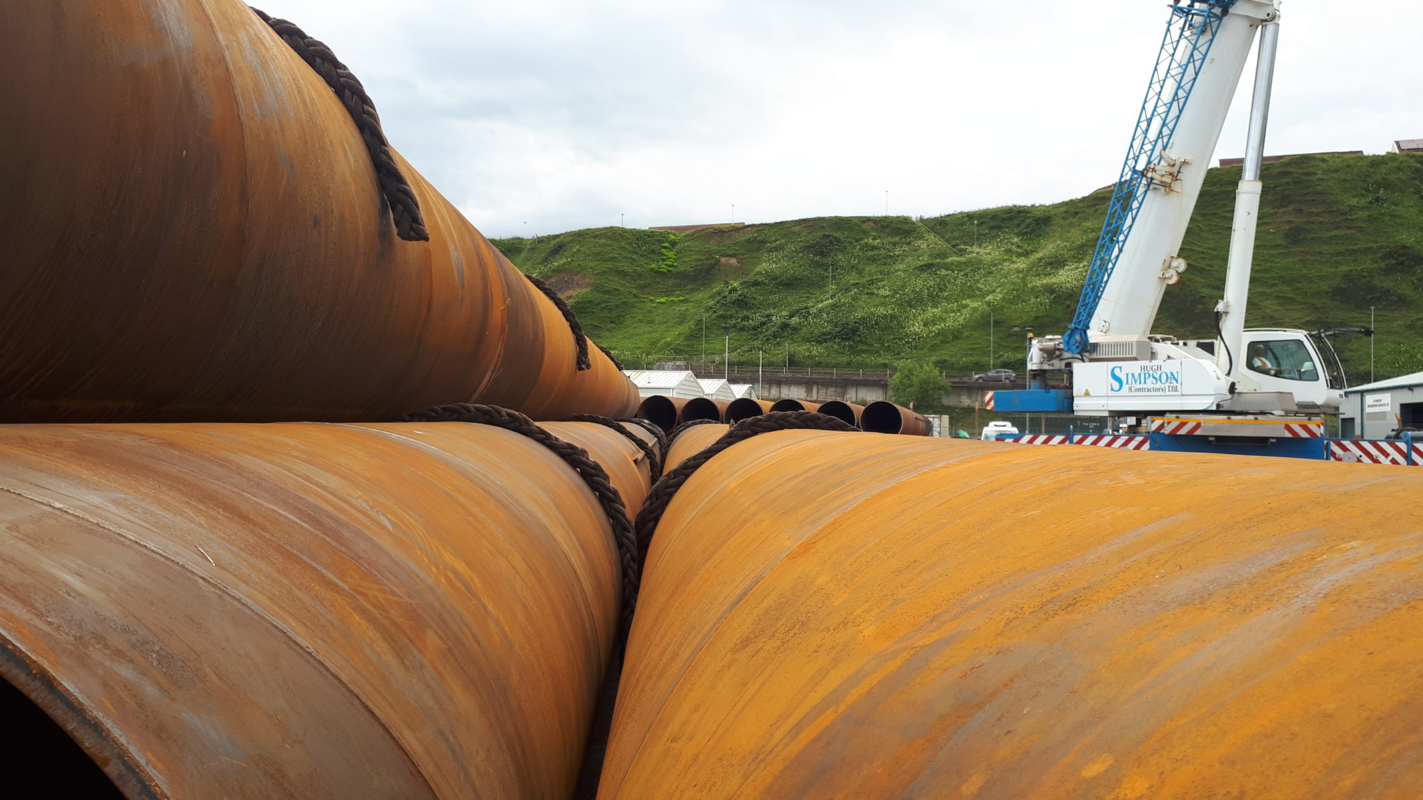 Hugh Simpson Contractors – Northern Scotland`s leading lifting and ...